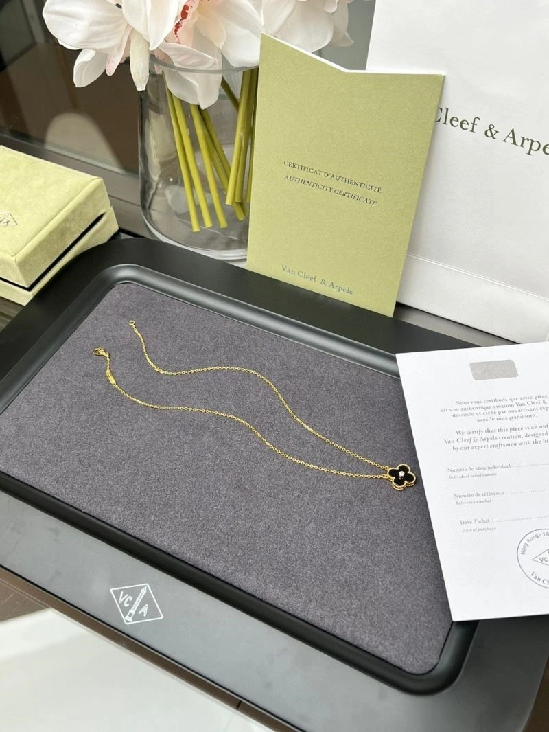 OEM Vca Necklaces