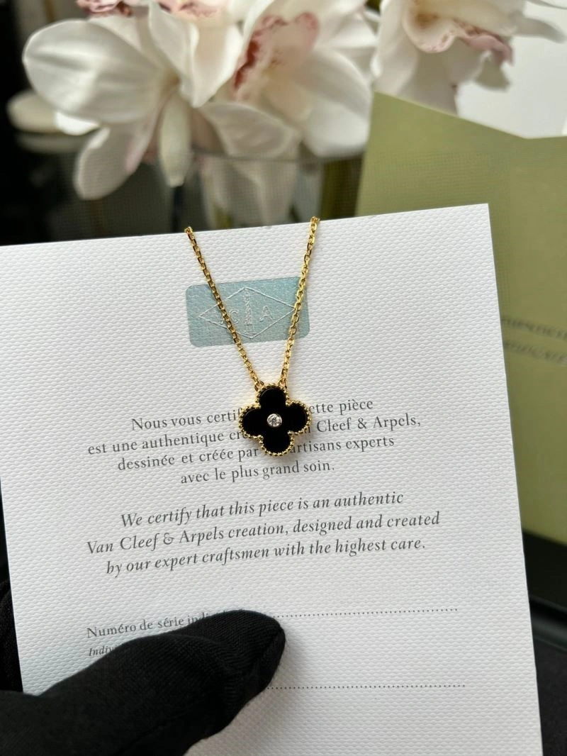 OEM Vca Necklaces