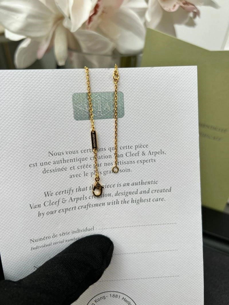OEM Vca Necklaces