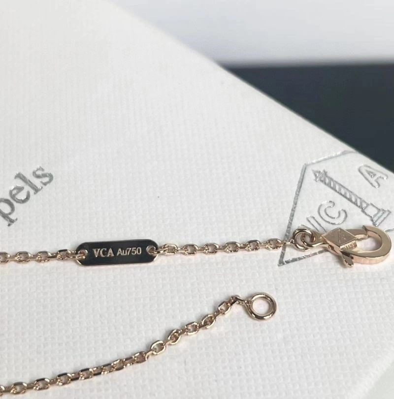 Reasonably priced Vca Necklaces