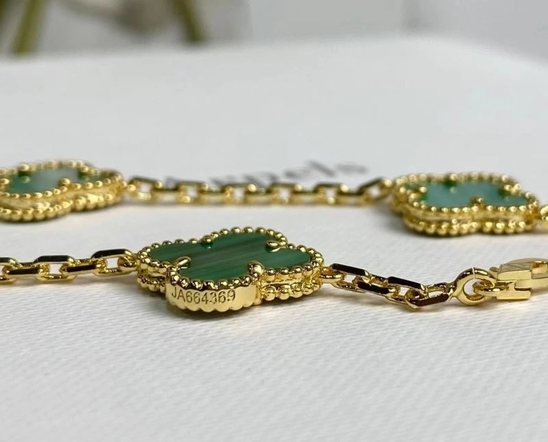 Budget-friendly Vca Necklaces