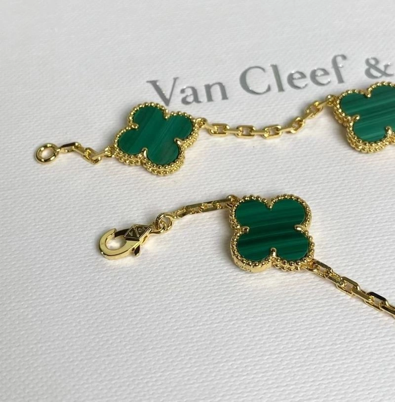 Budget-friendly Vca Necklaces