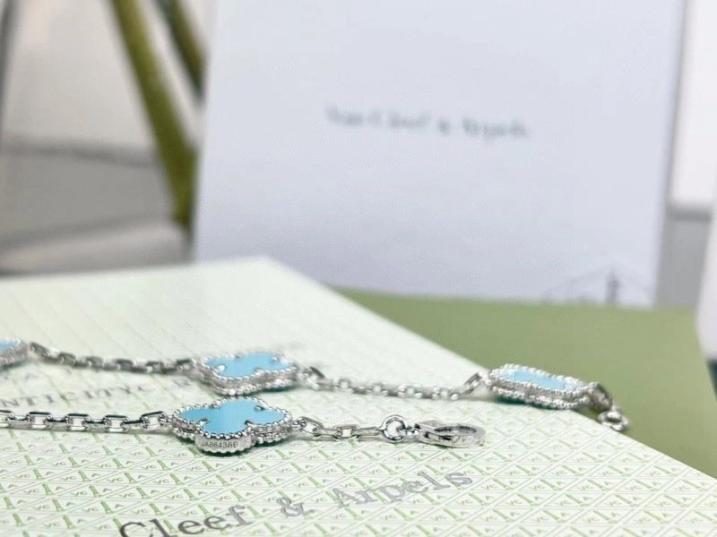 Inexpensive Vca Necklaces