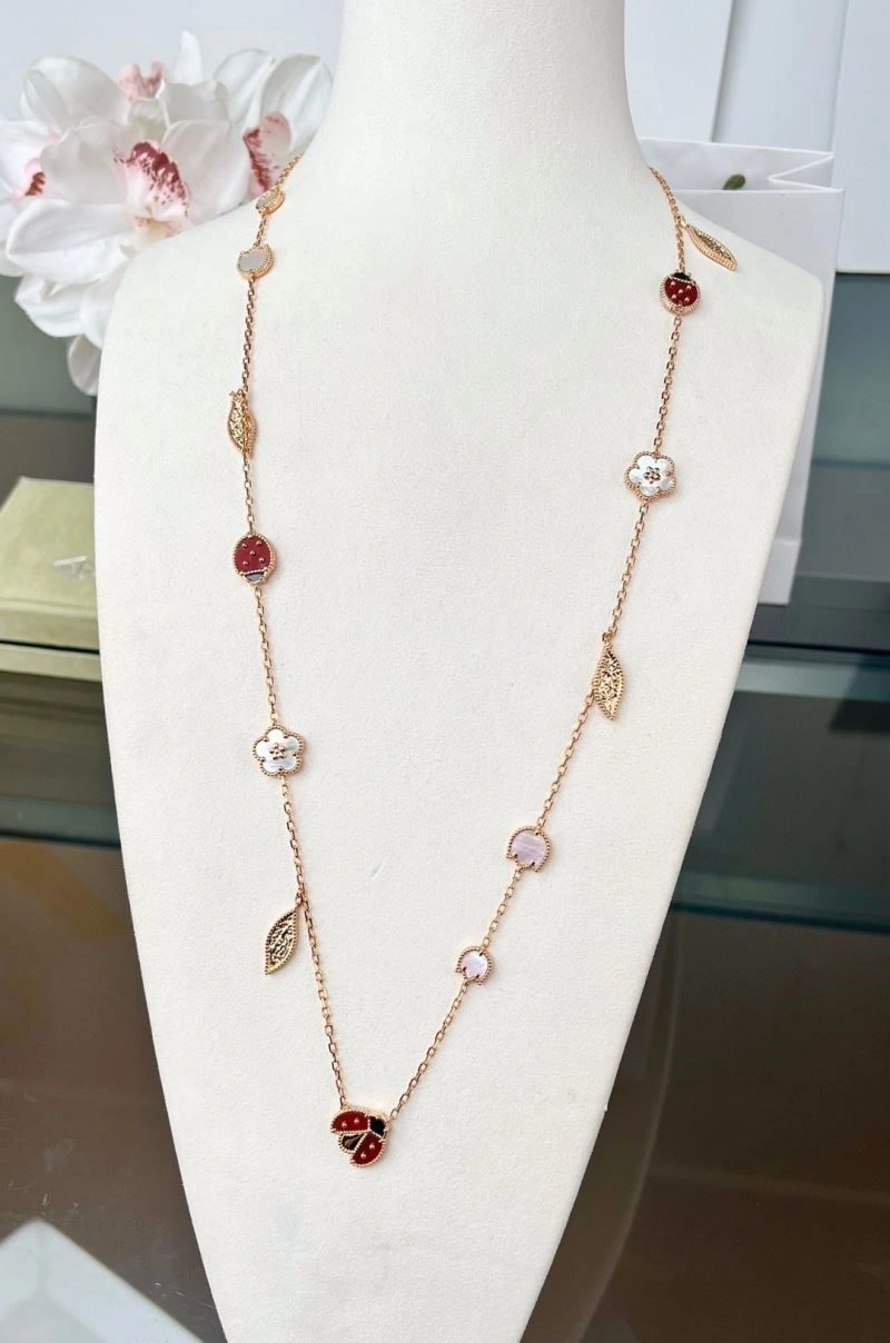 Vca Necklaces