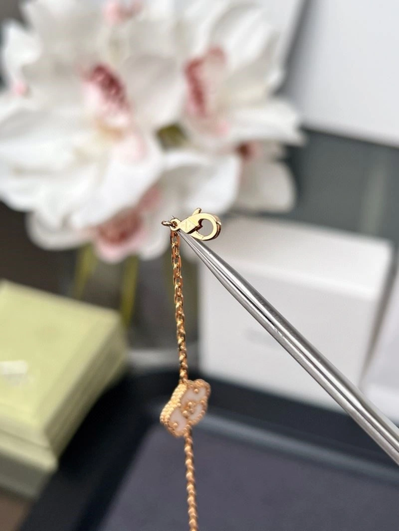 High accuracy Vca Necklaces