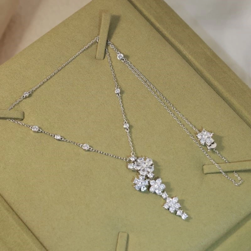 Vca Necklaces