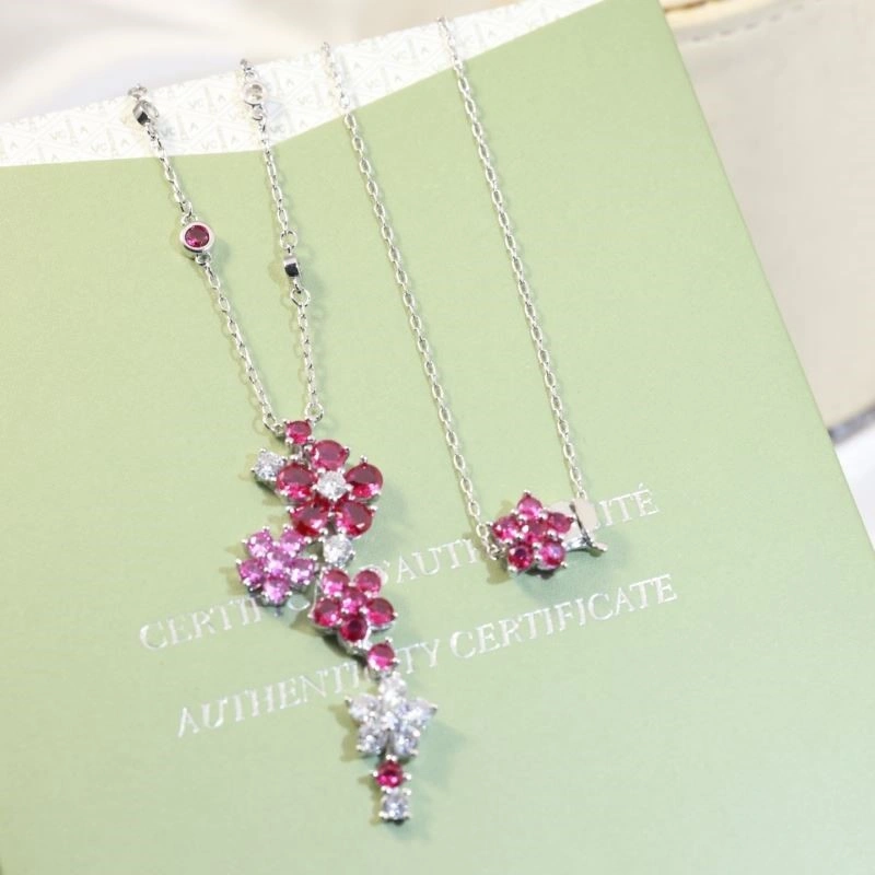 Vca Necklaces