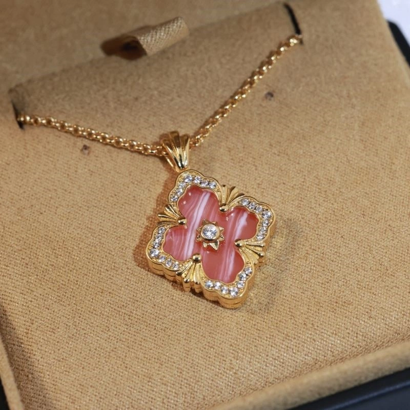 Vca Necklaces