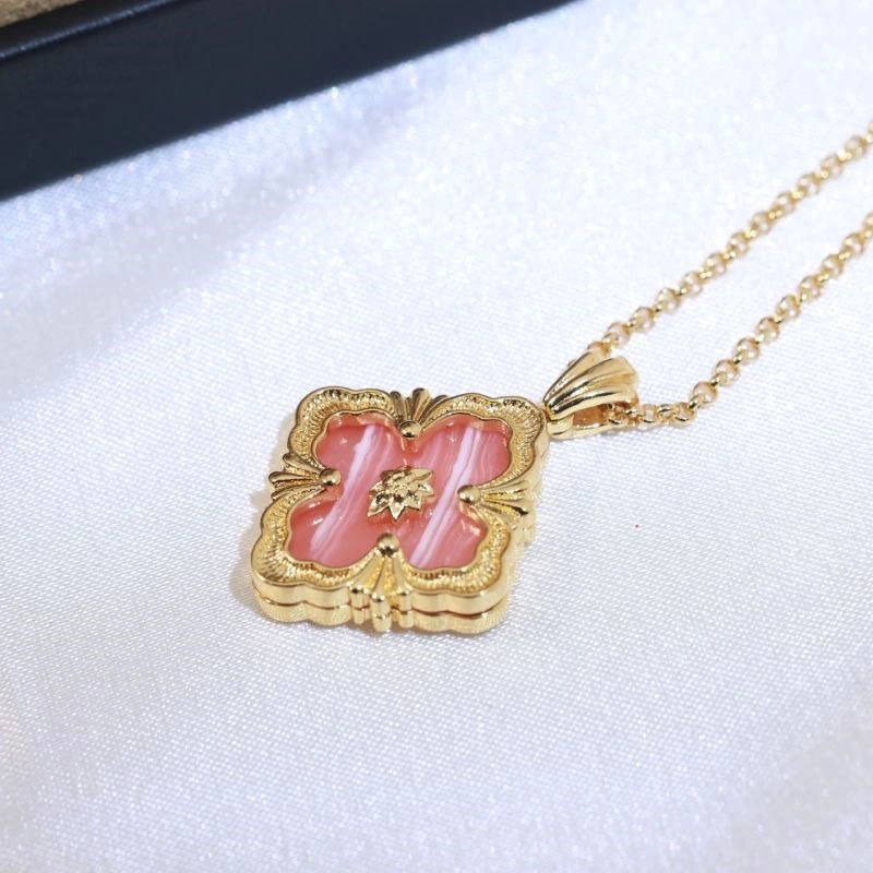 Low-cost Vca Necklaces
