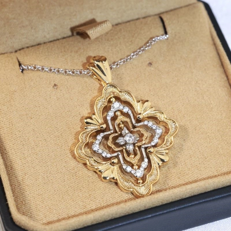 Vca Necklaces