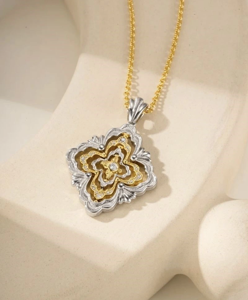 Vca Necklaces