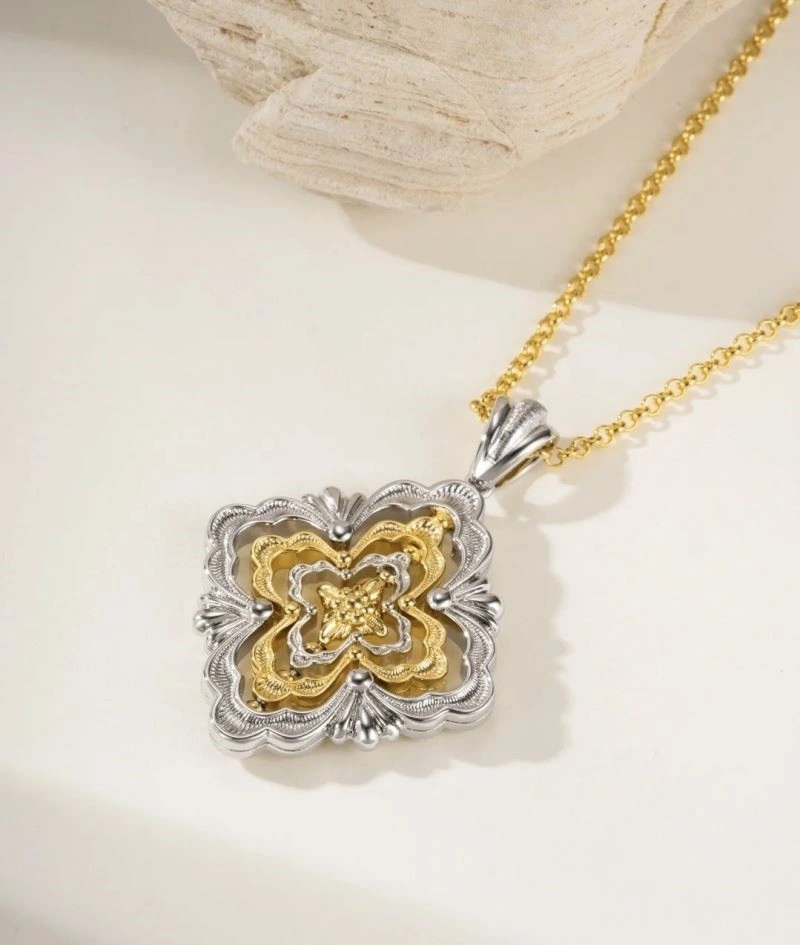 OEM Vca Necklaces