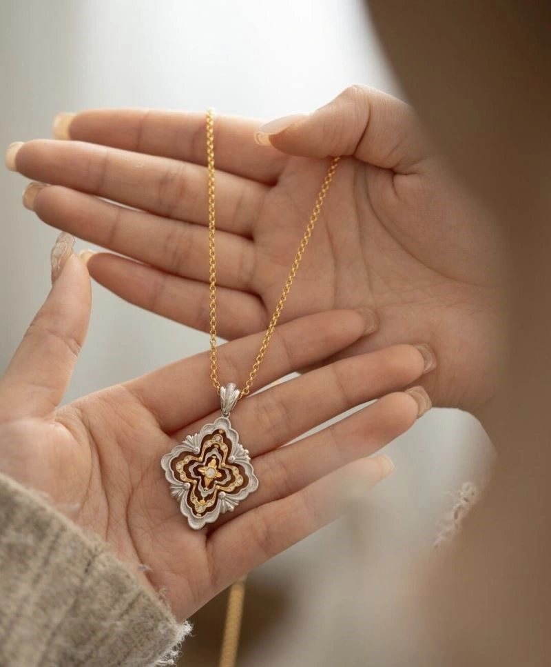 OEM Vca Necklaces