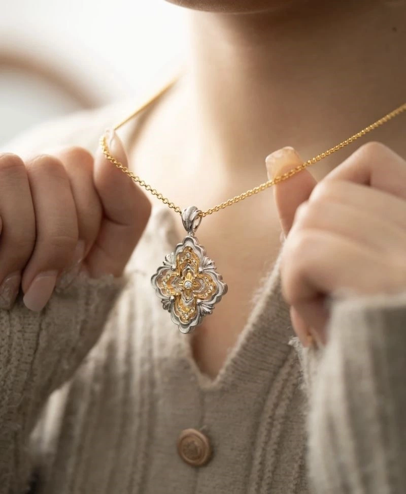OEM Vca Necklaces