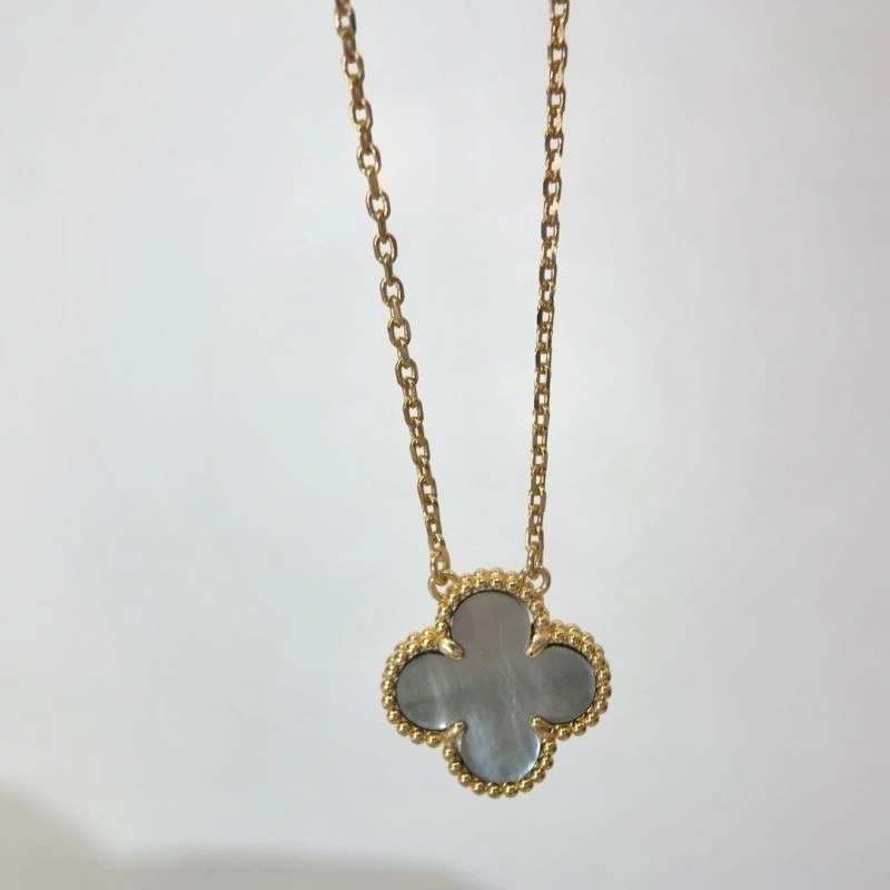 Factory-made Vca Necklaces