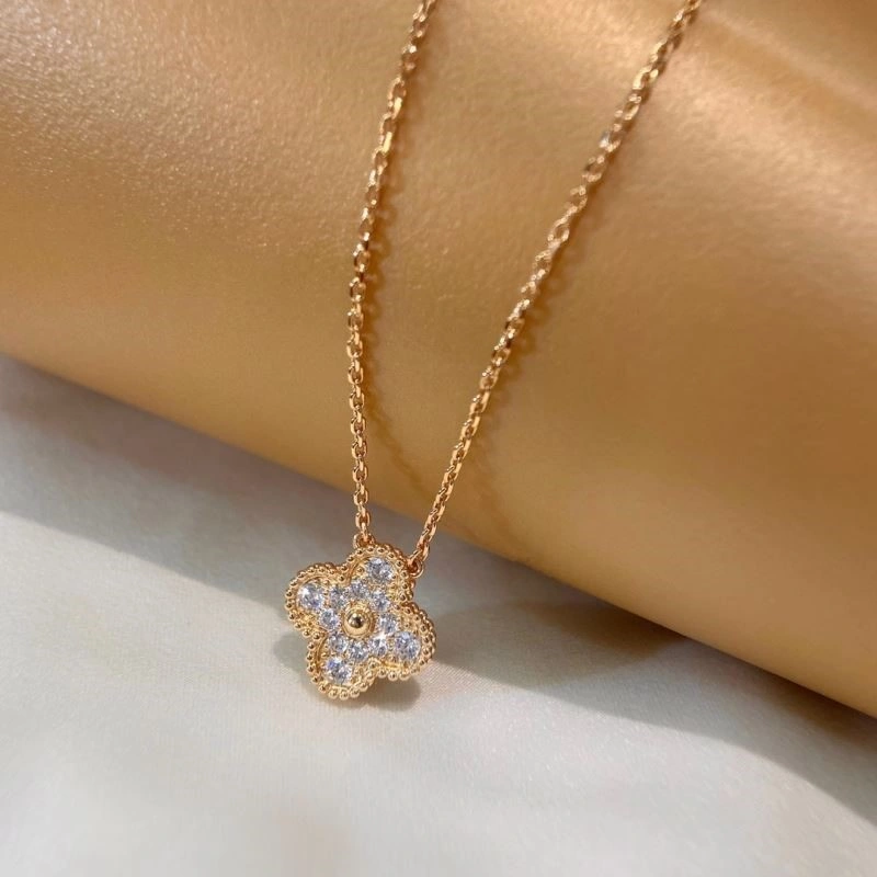Value-priced Vca Necklaces