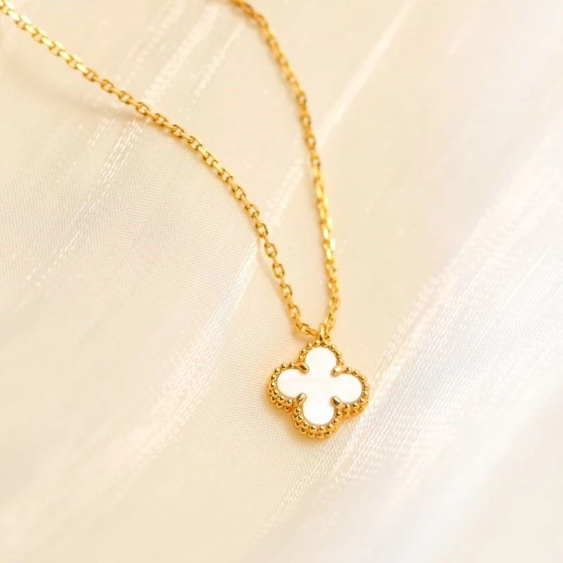Cut-rate Vca Necklaces