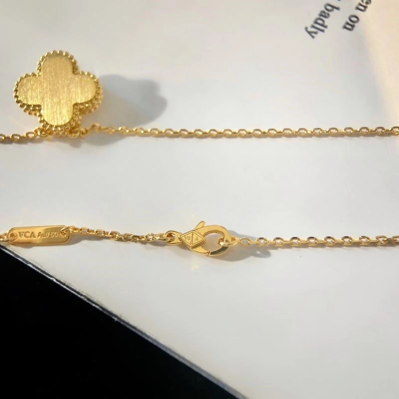 Discounted Vca Necklaces