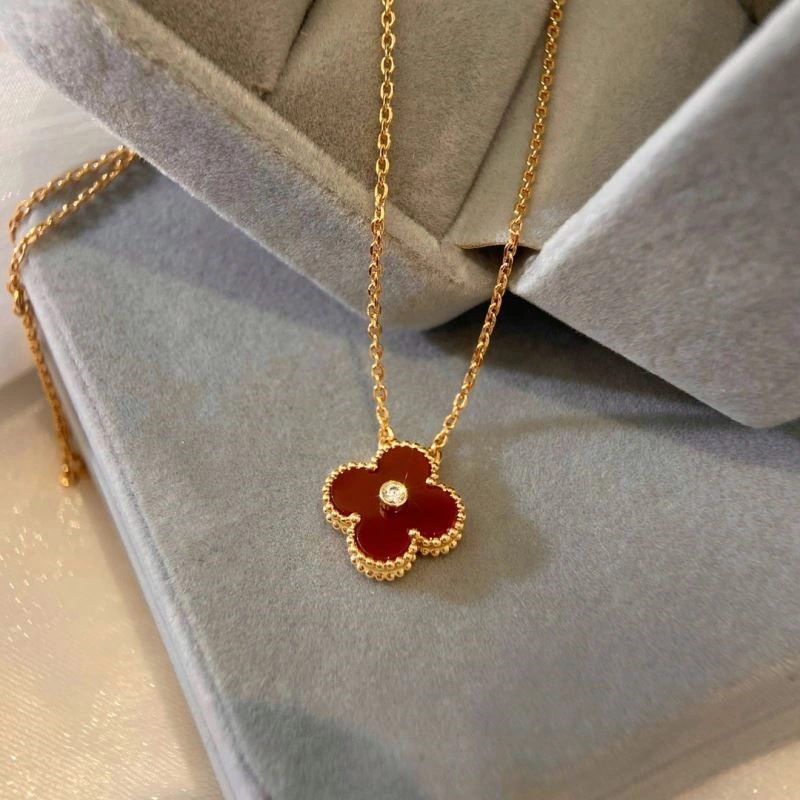 Value-priced Vca Necklaces