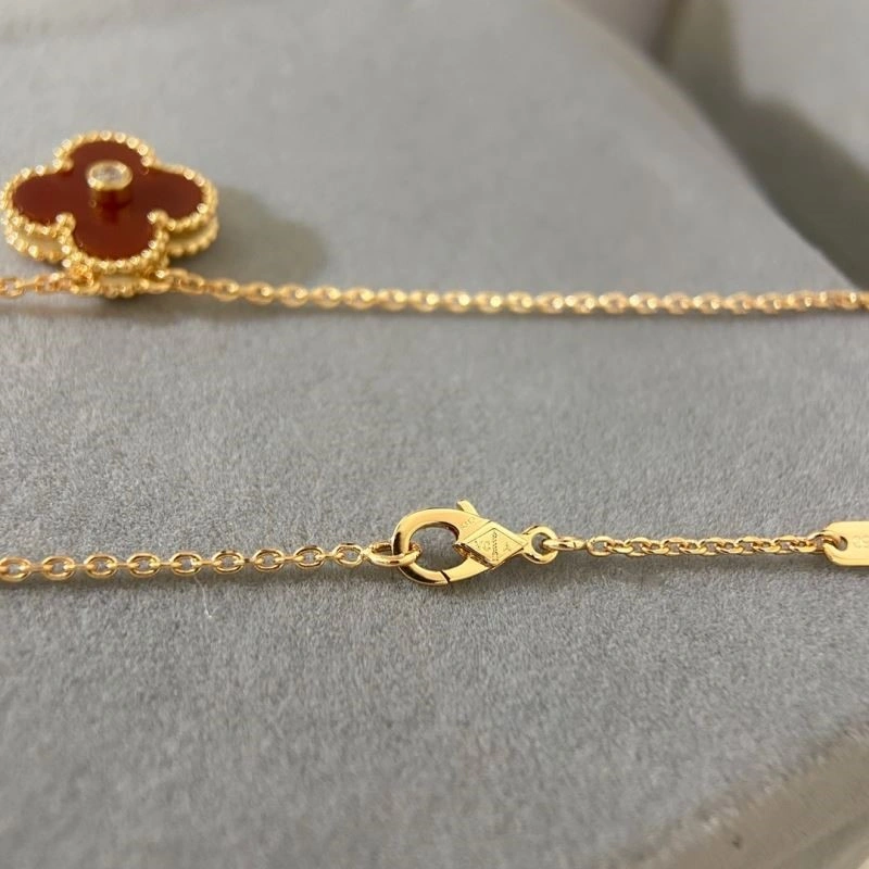 Value-priced Vca Necklaces