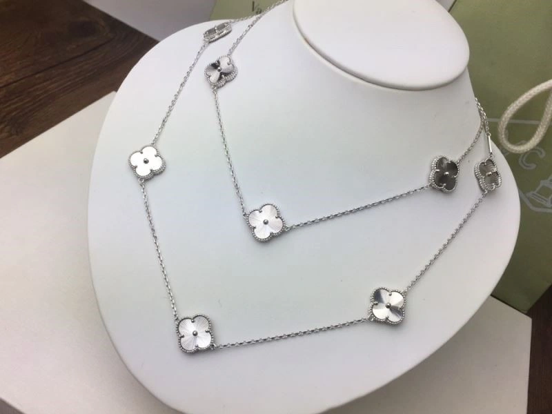 Precise copy Vca Necklaces