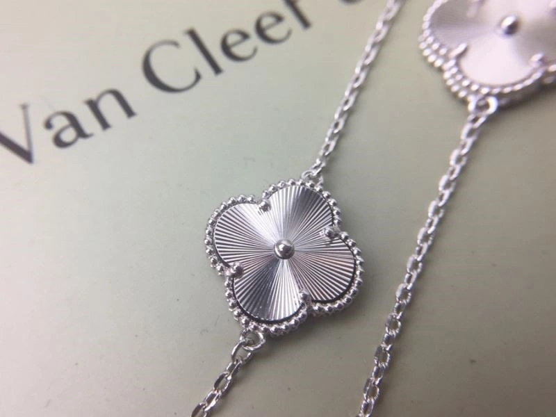Precise copy Vca Necklaces