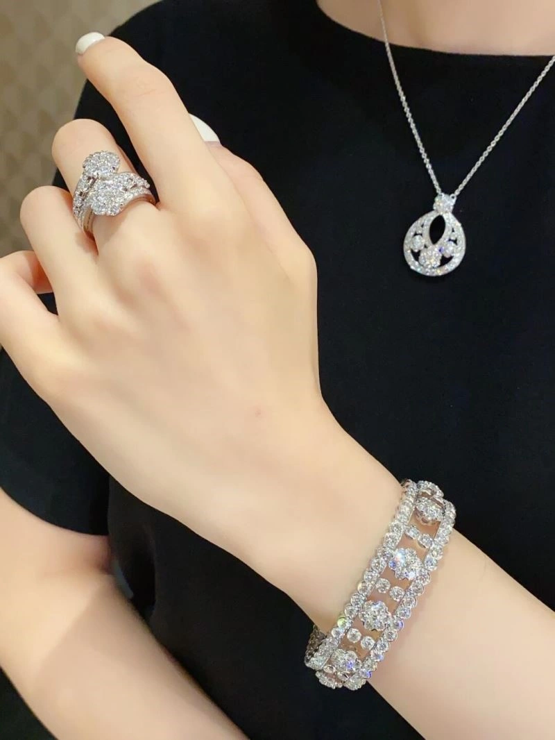 Reasonably priced Vca Necklaces