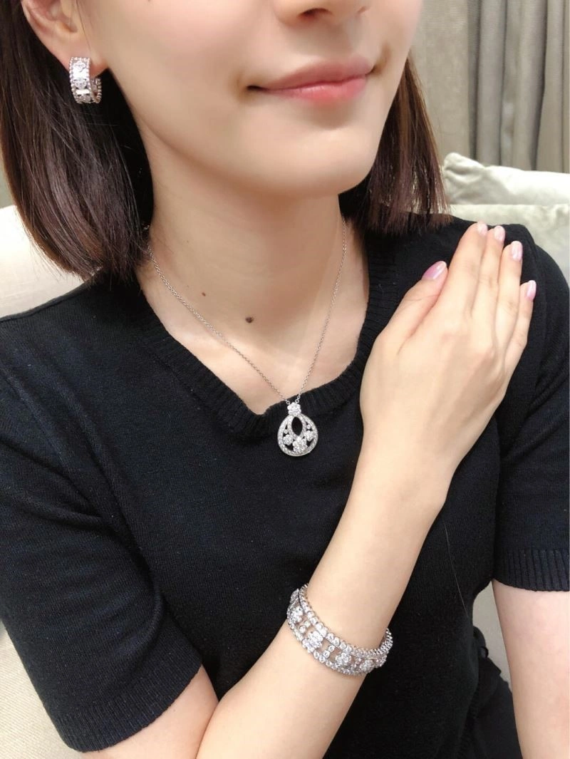 Reasonably priced Vca Necklaces