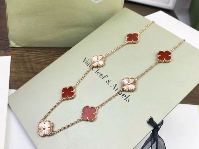 Value-priced Vca Necklaces