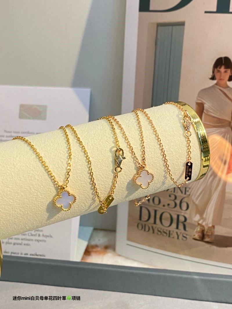 Mirror quality Vca Necklaces