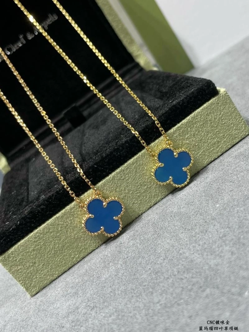 Top match Vca Necklaces