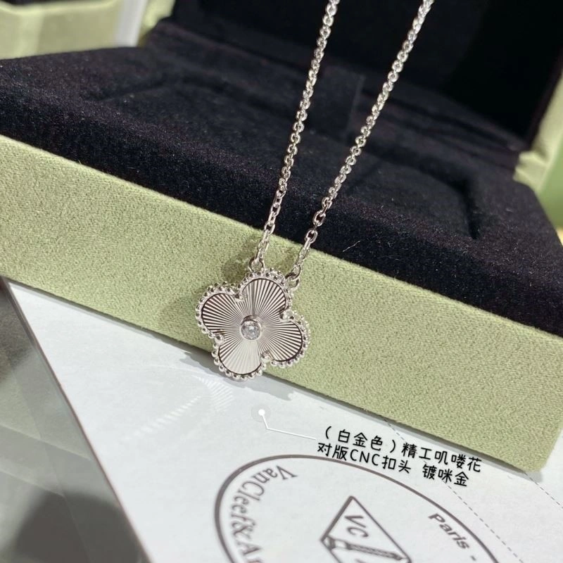 Precise copy Vca Necklaces