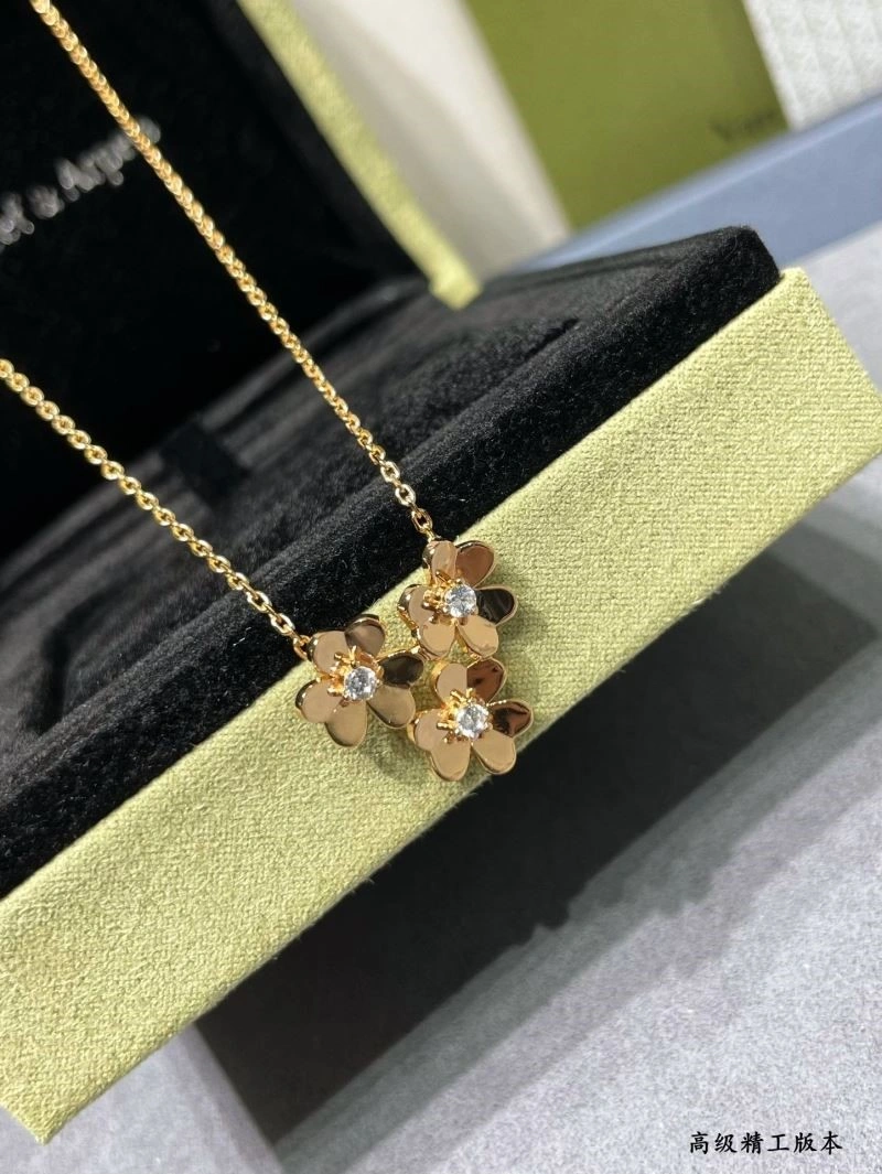 OEM Vca Necklaces