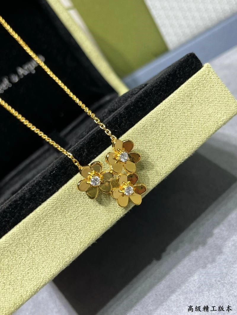 OEM Vca Necklaces