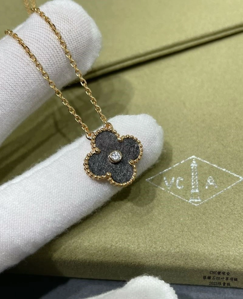 Factory-made Vca Necklaces