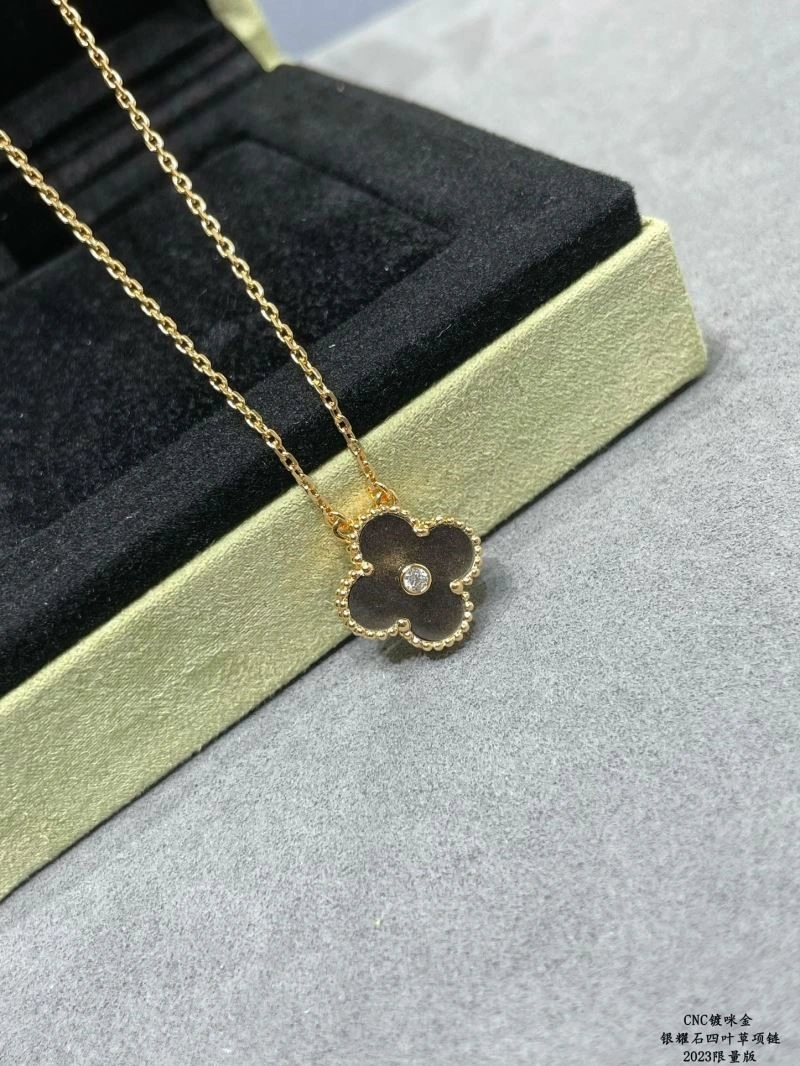 Factory-made Vca Necklaces