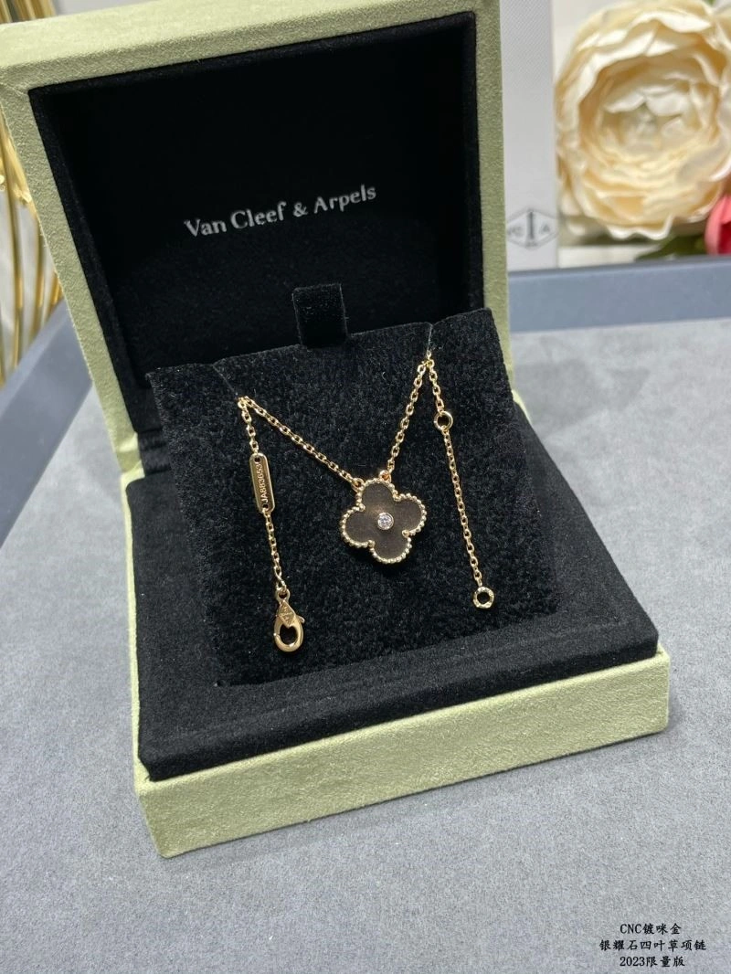 Factory-made Vca Necklaces