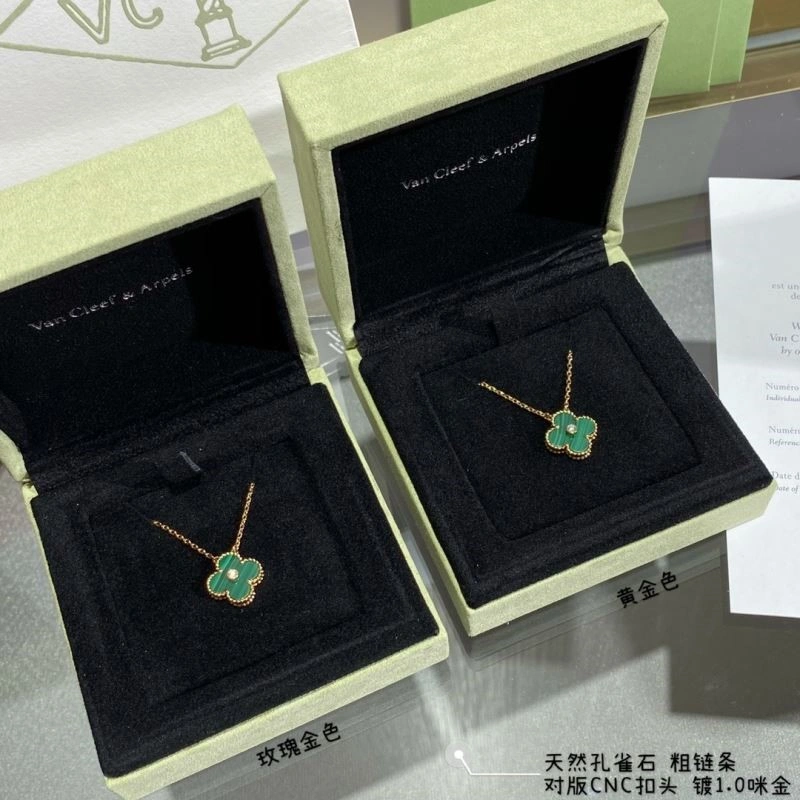 Low-cost Vca Necklaces