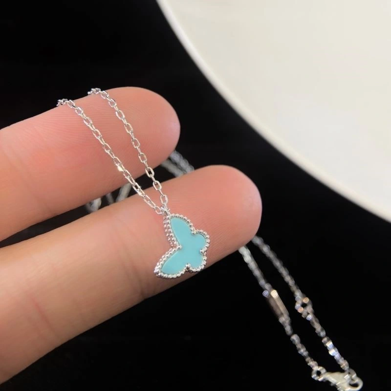 Low-cost Vca Necklaces