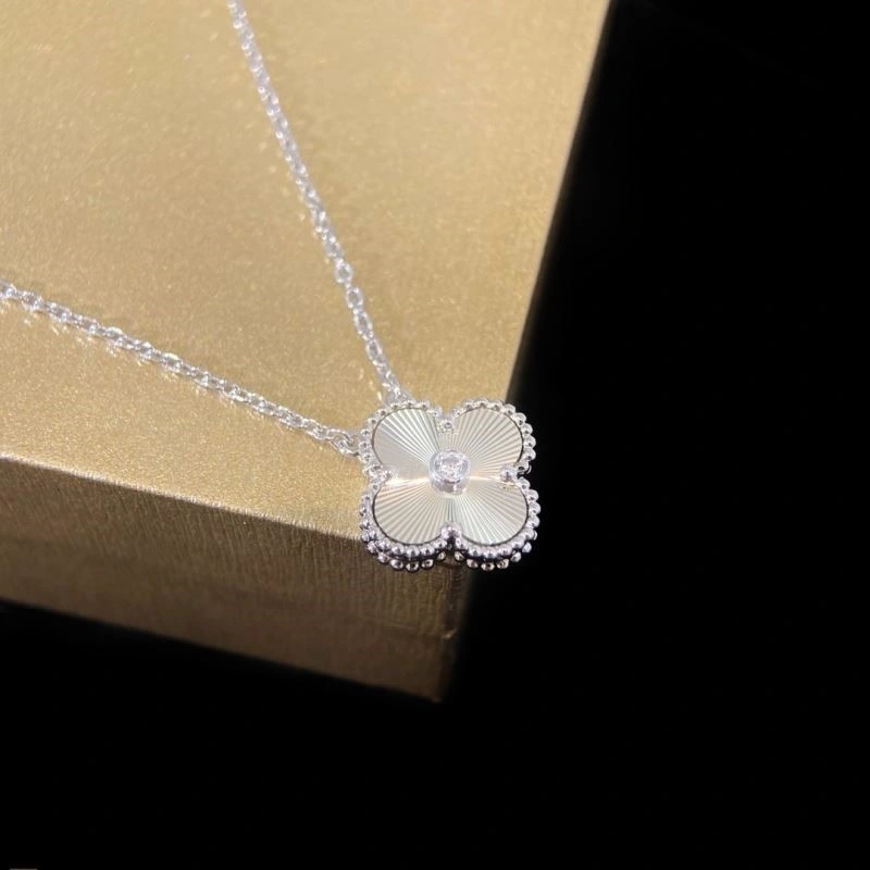 Top mirror Vca Necklaces