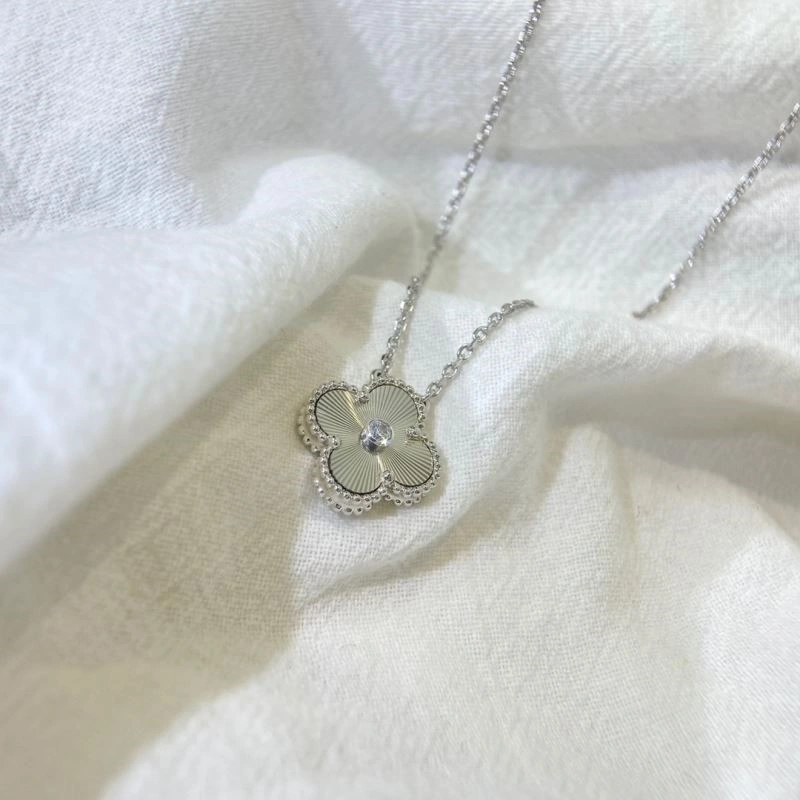 Top mirror Vca Necklaces