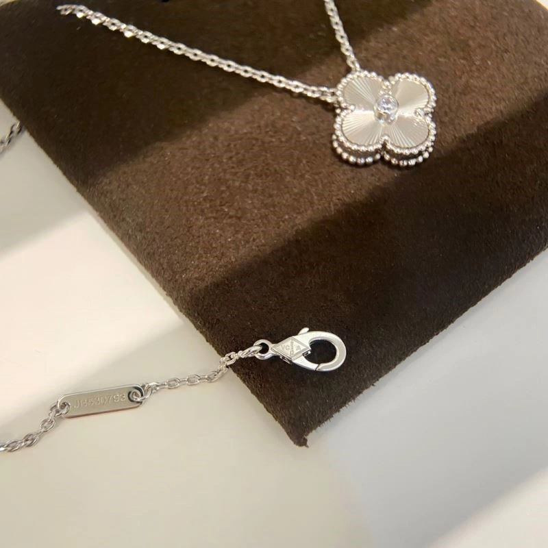Top mirror Vca Necklaces