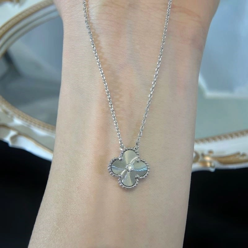 Top mirror Vca Necklaces