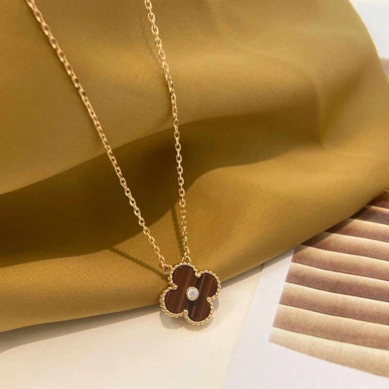 Exact replica Vca Necklaces