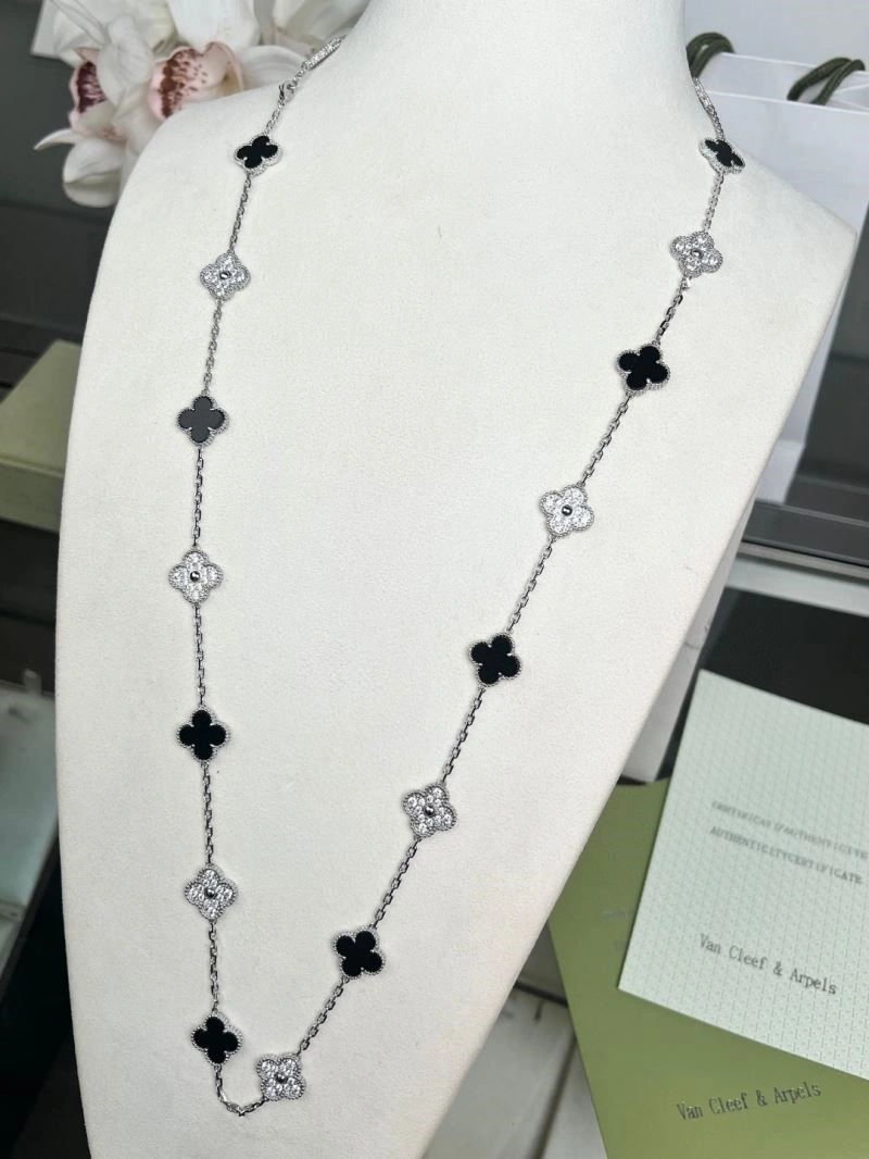 Brand-authenticated Vca Necklaces