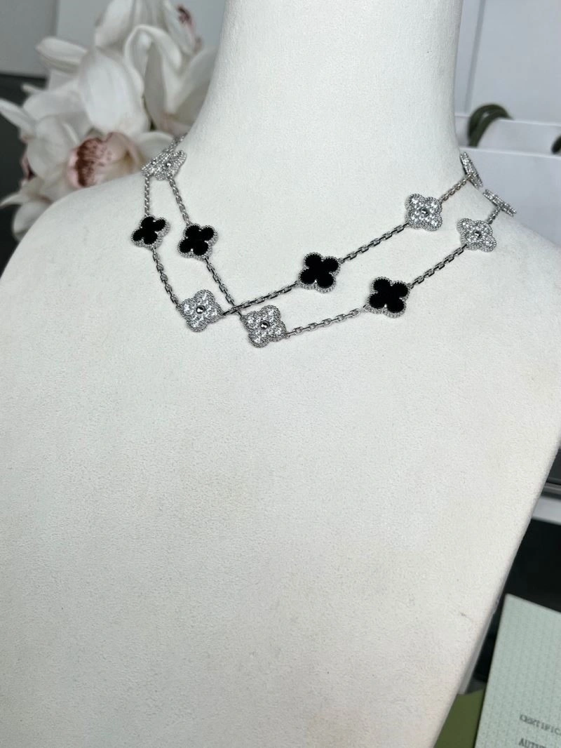 Brand-authenticated Vca Necklaces