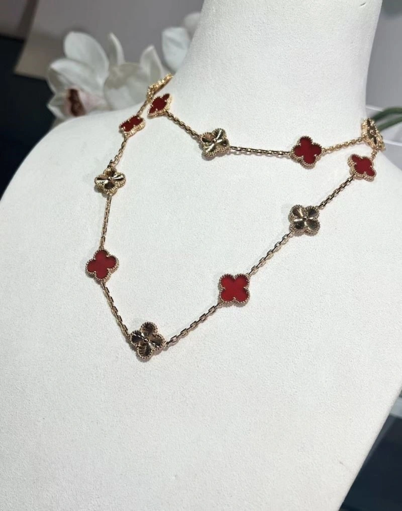 OEM Vca Necklaces