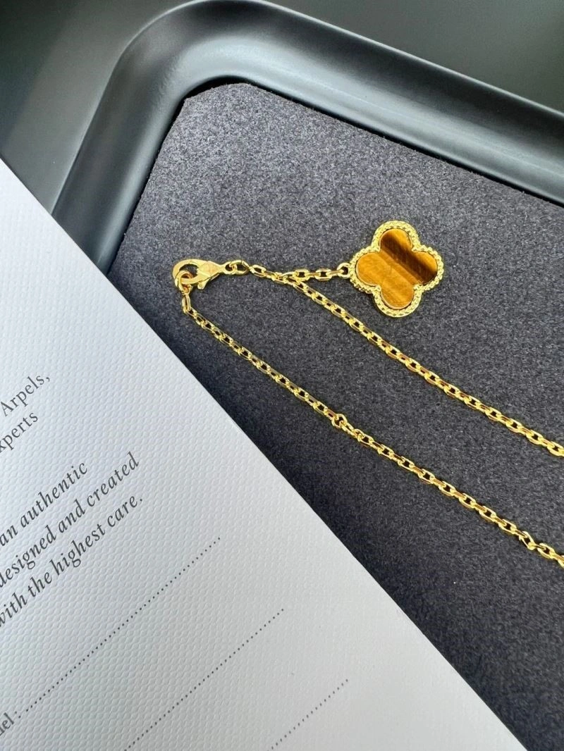 High fidelity Vca Necklaces