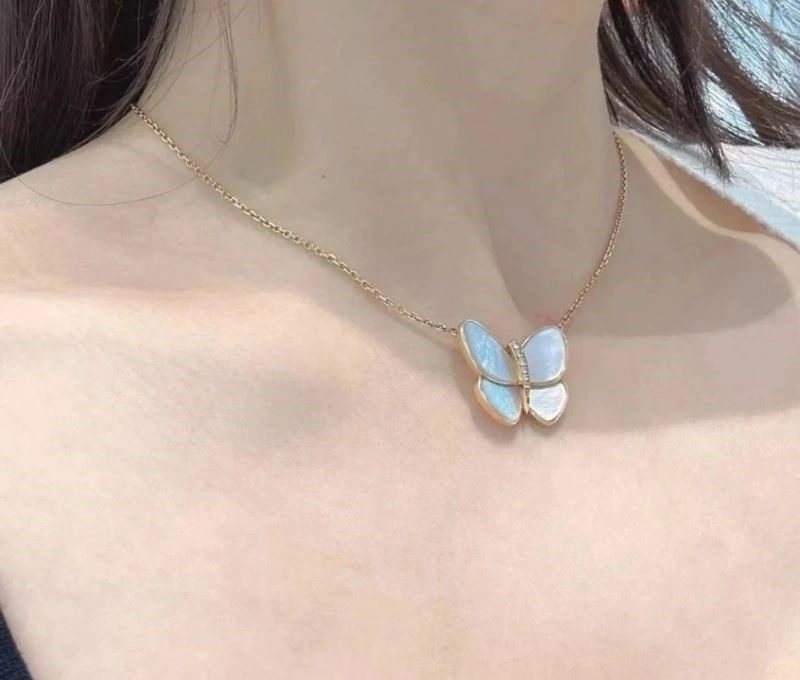 Vca Necklaces