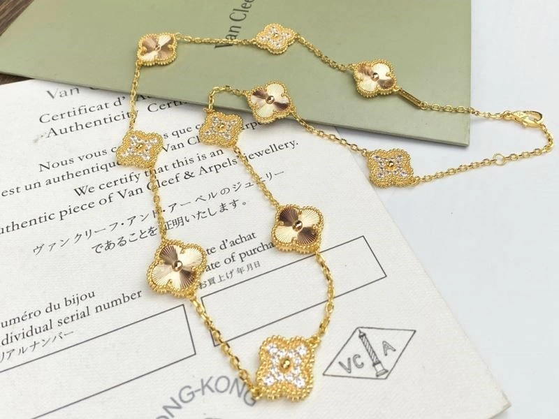 Low-cost Vca Necklaces